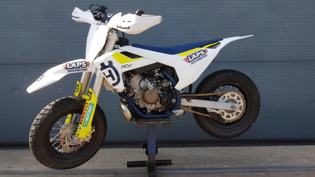 Mini Supermoto Huren | Laps.nu